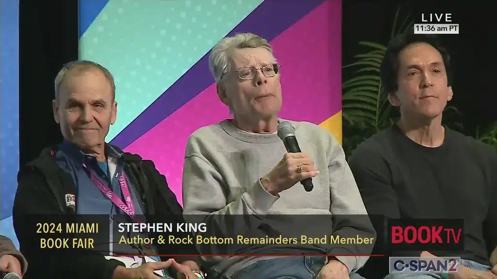 Stephen King et son groupe, les Rock Bottom Remainders, au Salon du ...